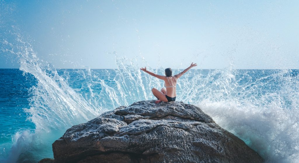 The Science Behind Ocean Rafting: How Waves and Currents Affect Your ...